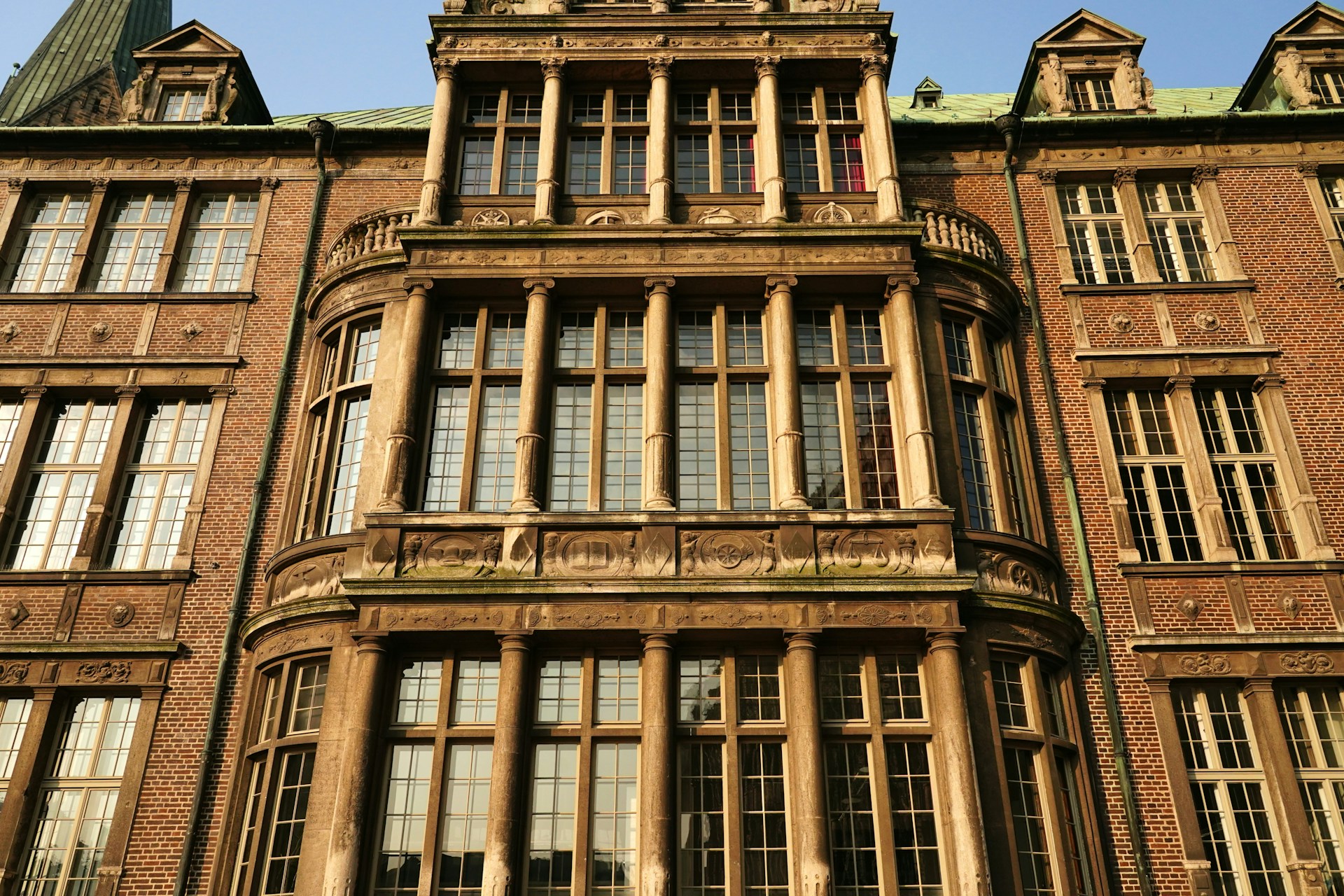 Iconic Brick Buildings That Inspire Modern Home Design - North Georgia ...